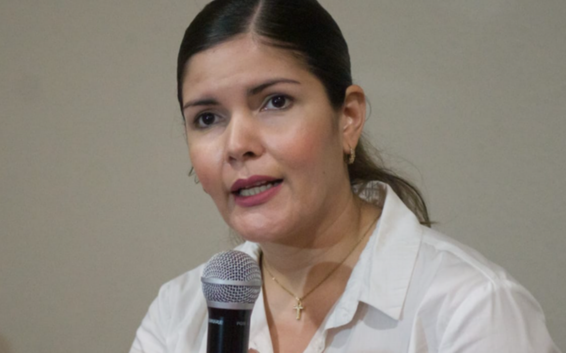 Merary Villegas da la espalda a madre que suplica por medicamento para ...