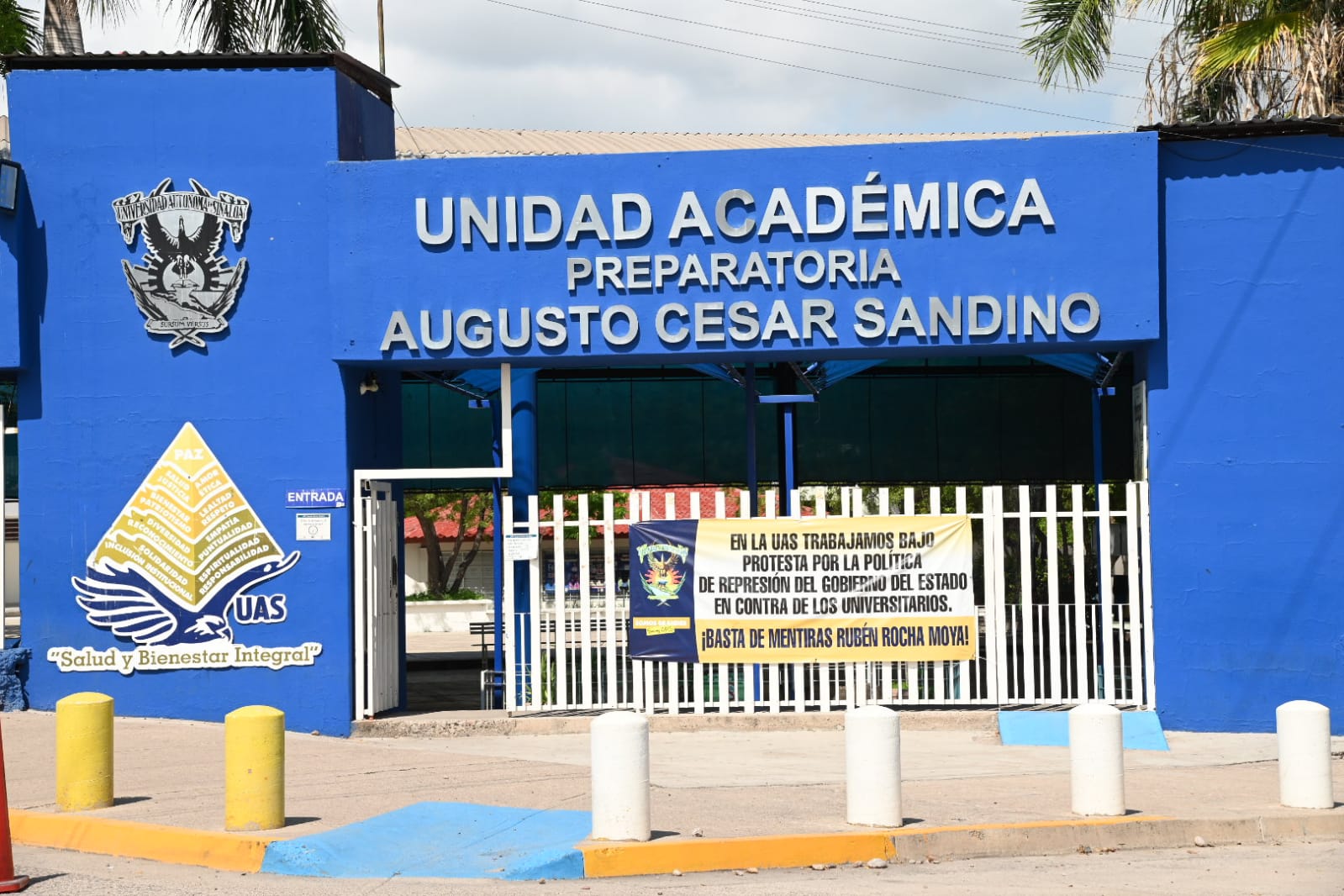 Padres de familia de la Preparatoria Augusto César Sandino agradecen a ...